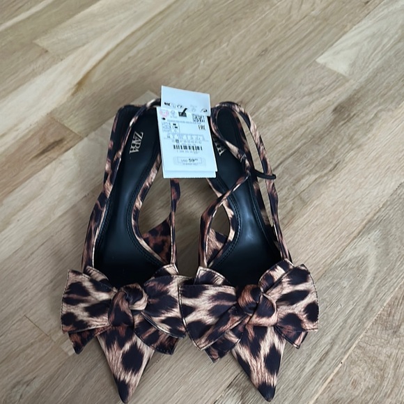 Zara | Shoes | Zara Black And Brown Heels Bold Statement Shoes | Poshmark